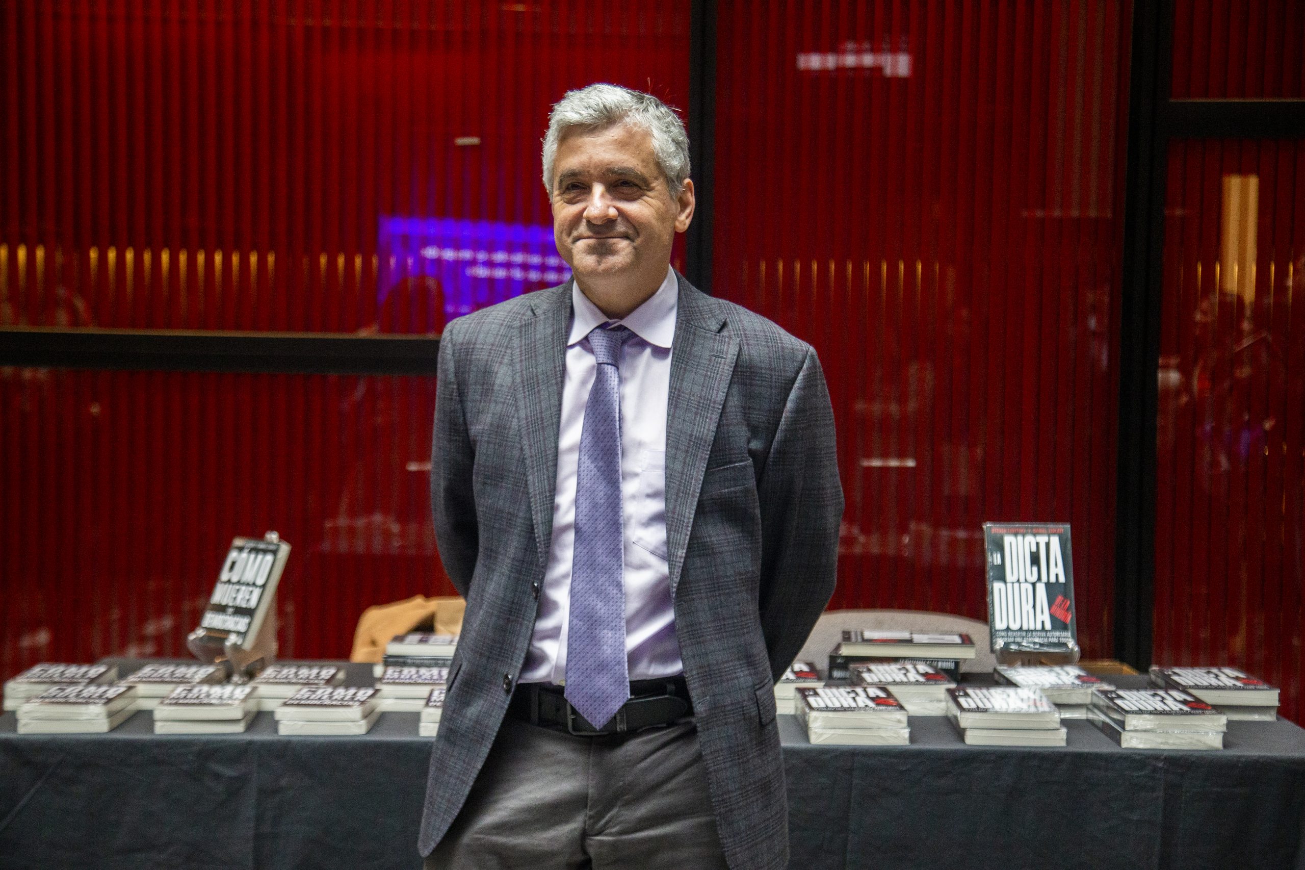 Revive la Cátedra Norbert Lechner “Democracias resilientes e irrupción ...